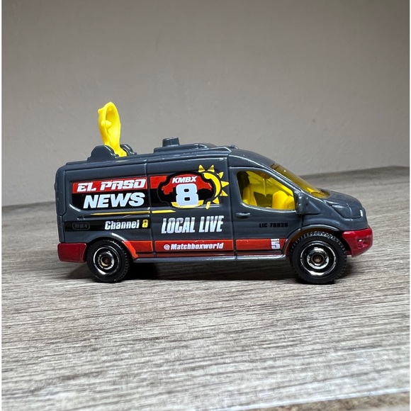 MATCHBOX | Toys | Matchbox Ford Transit News Van El Paso 25 Mb1032 ...